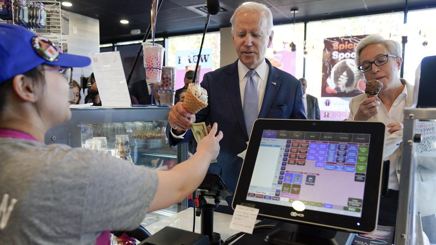 How Biden is picking his midterm campaign trail spots : NPR