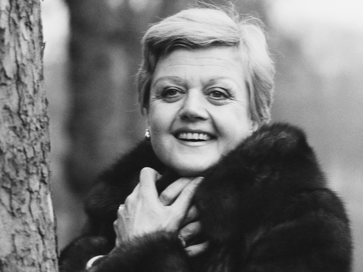 Fresh Air Weekend: Remembering Angela Lansbury; 'New Yorker' critic Hua ...