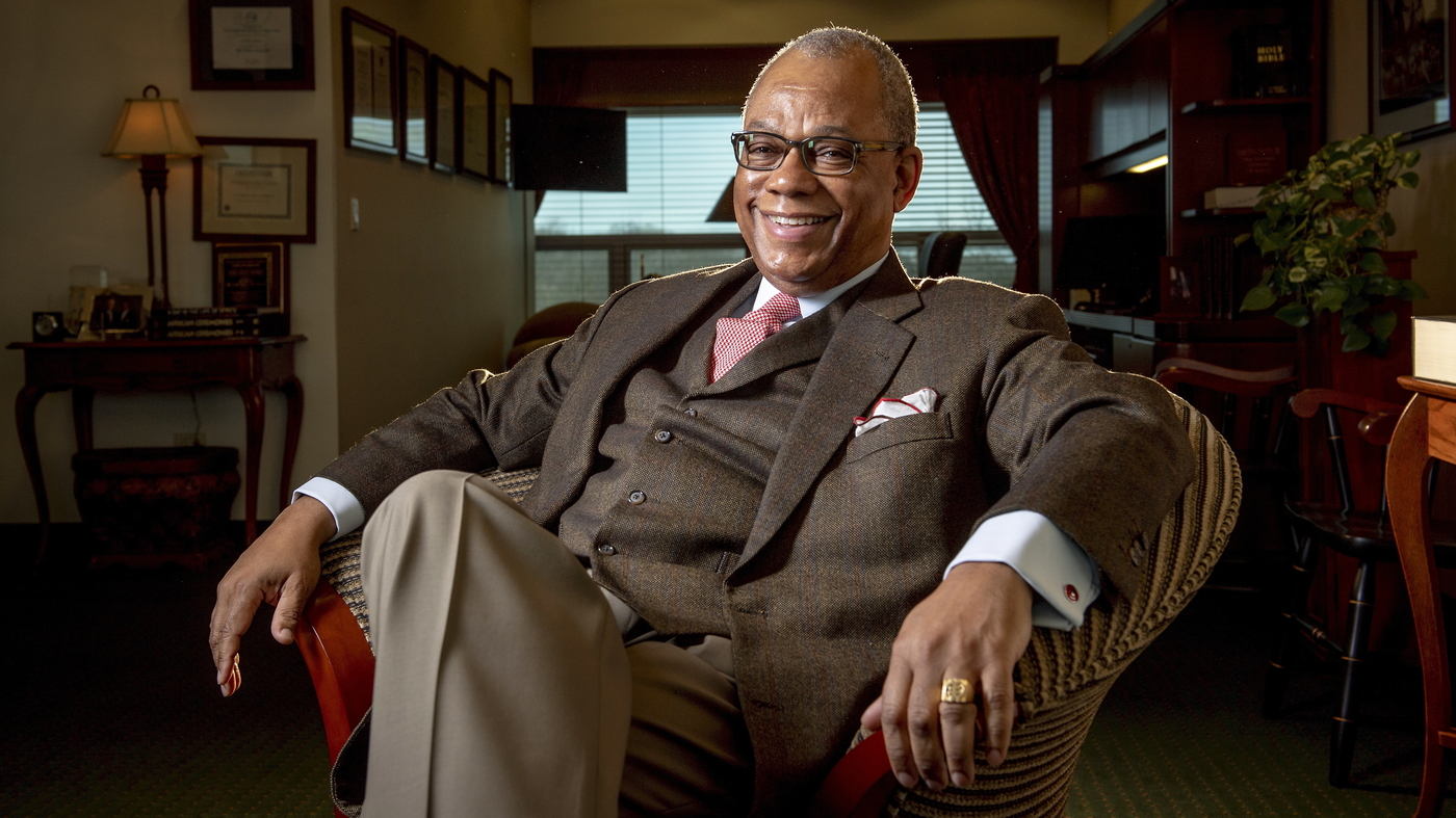 Rev. Calvin Butts III dies leaving a legacy of prayer and political ...