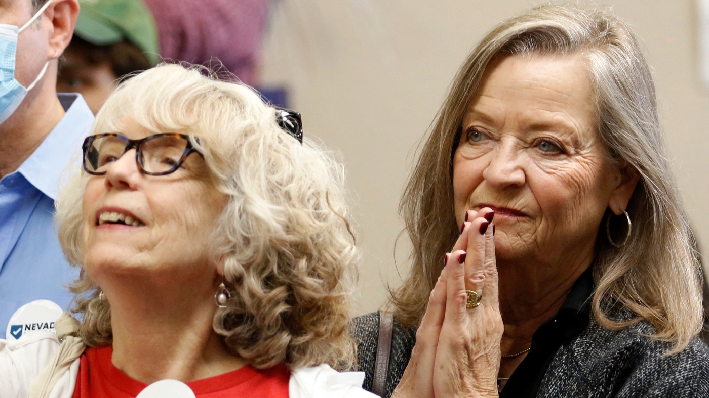 Your election night guide, hour-by-hour : NPR