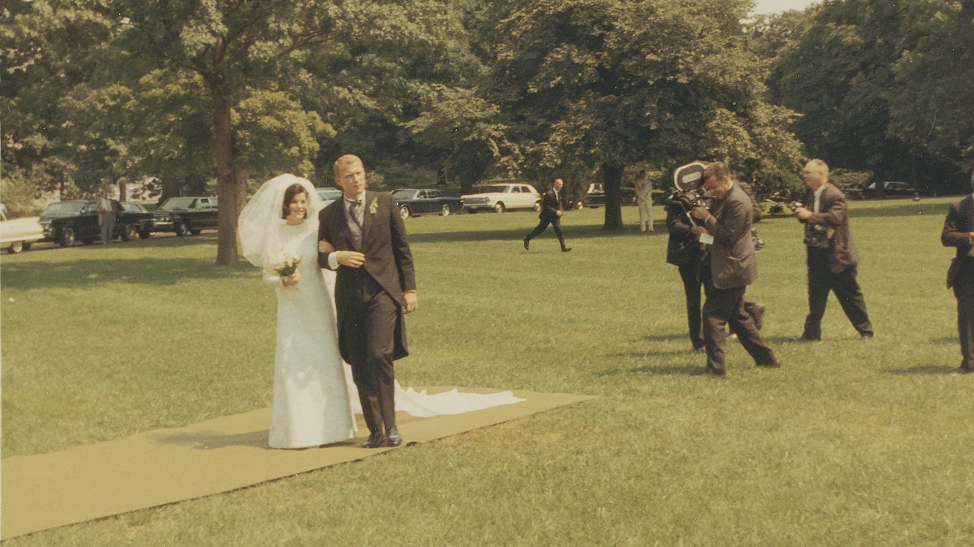 Biden's granddaughter Naomi gets married at the White House on Saturday ...
