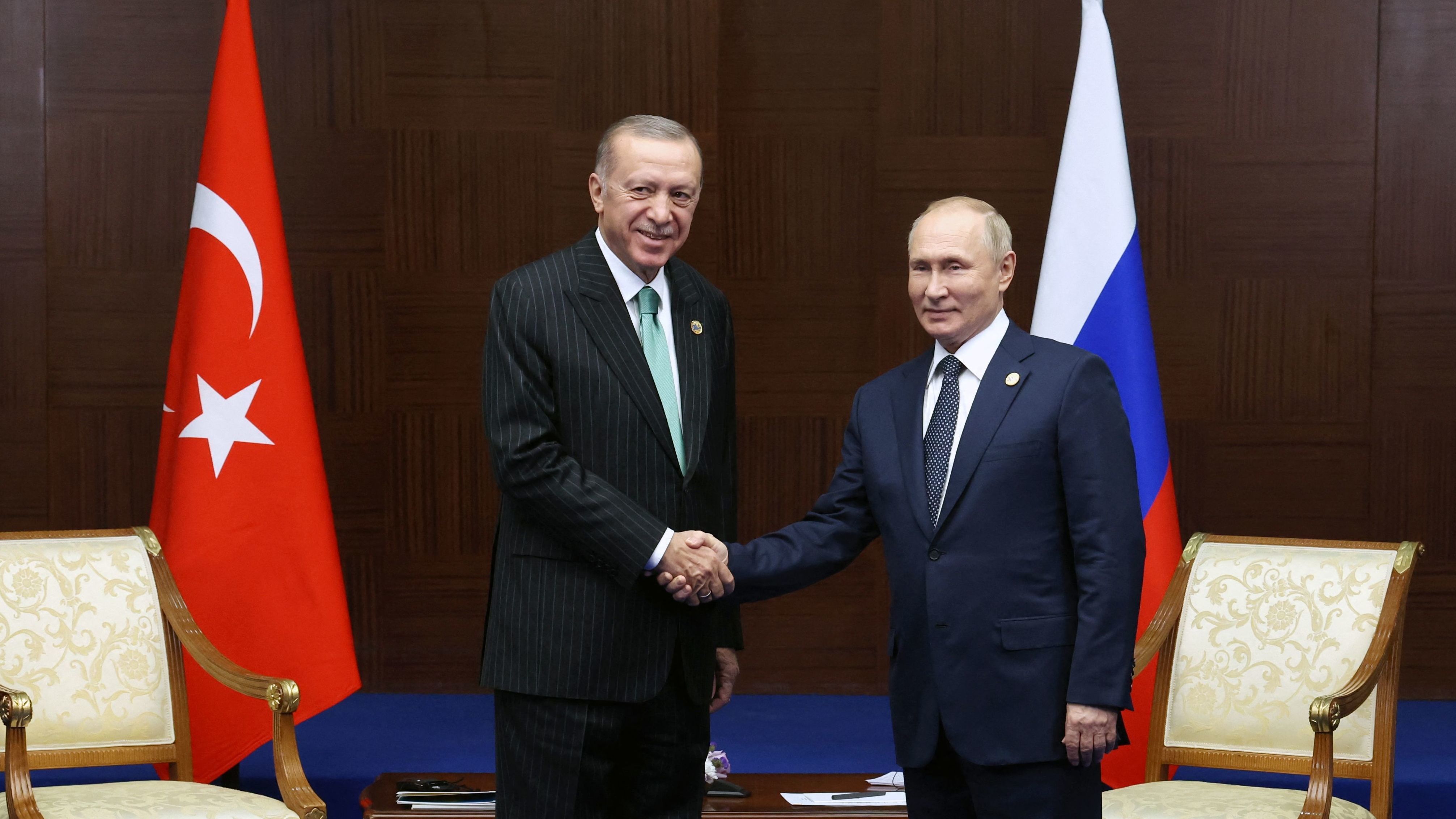 Turkey is friendly with both Russia and Ukraine. Now it wants them to ...