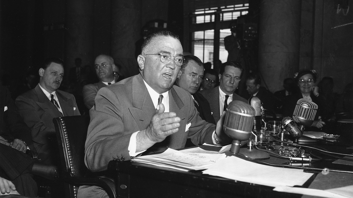 'G-Man' biography traces J. Edgar Hoover's power at the FBI and his ...