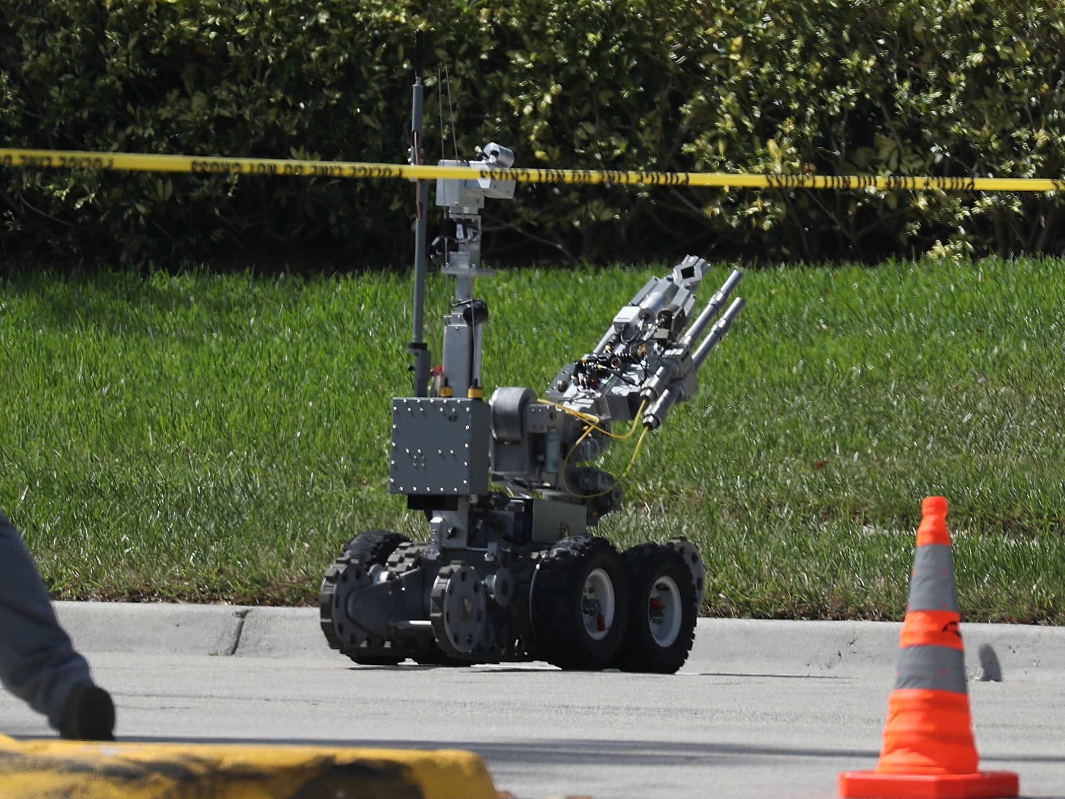 San Francisco considers allowing law enforcement robots to use lethal ...