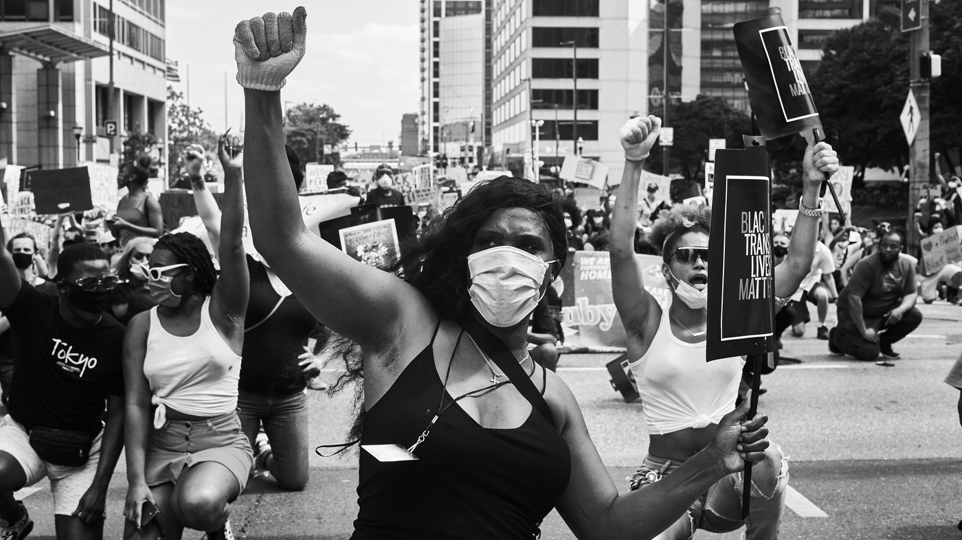 How one photographer is using his camera as a weapon against poverty ...