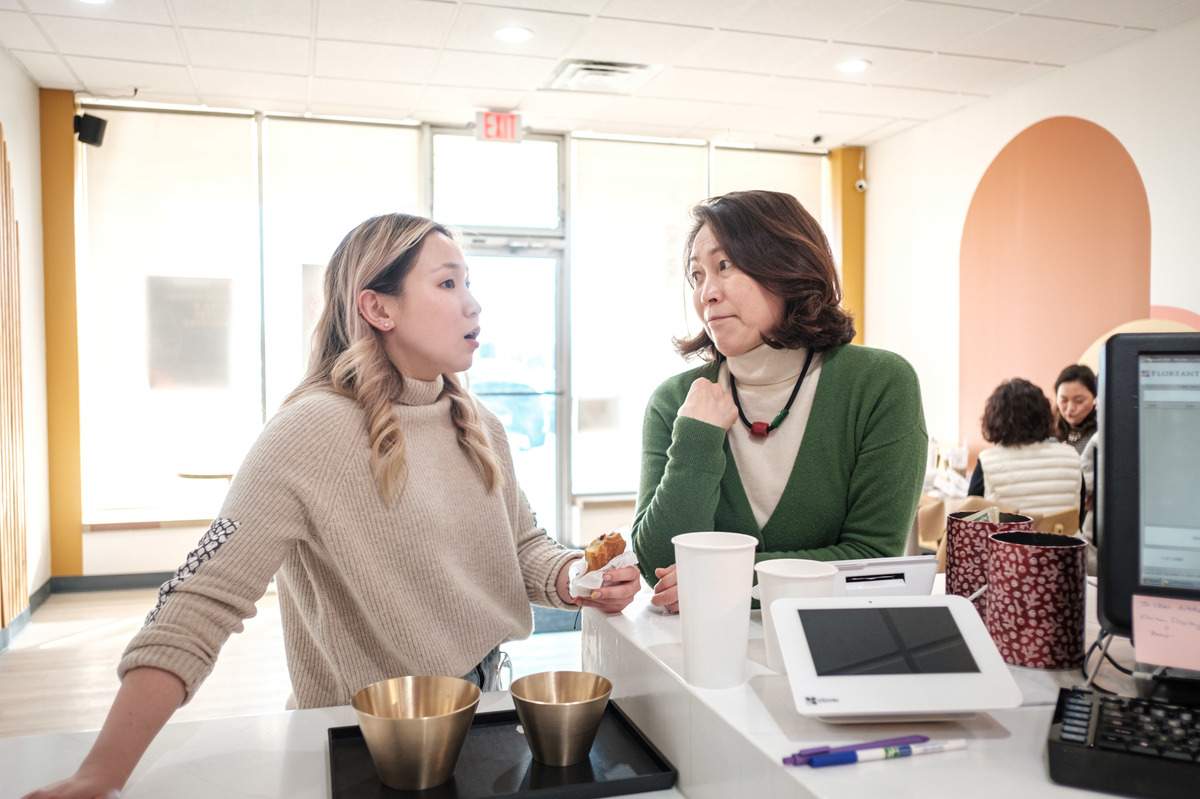 Gen Zers and millennials are moving back in with their parents in ...