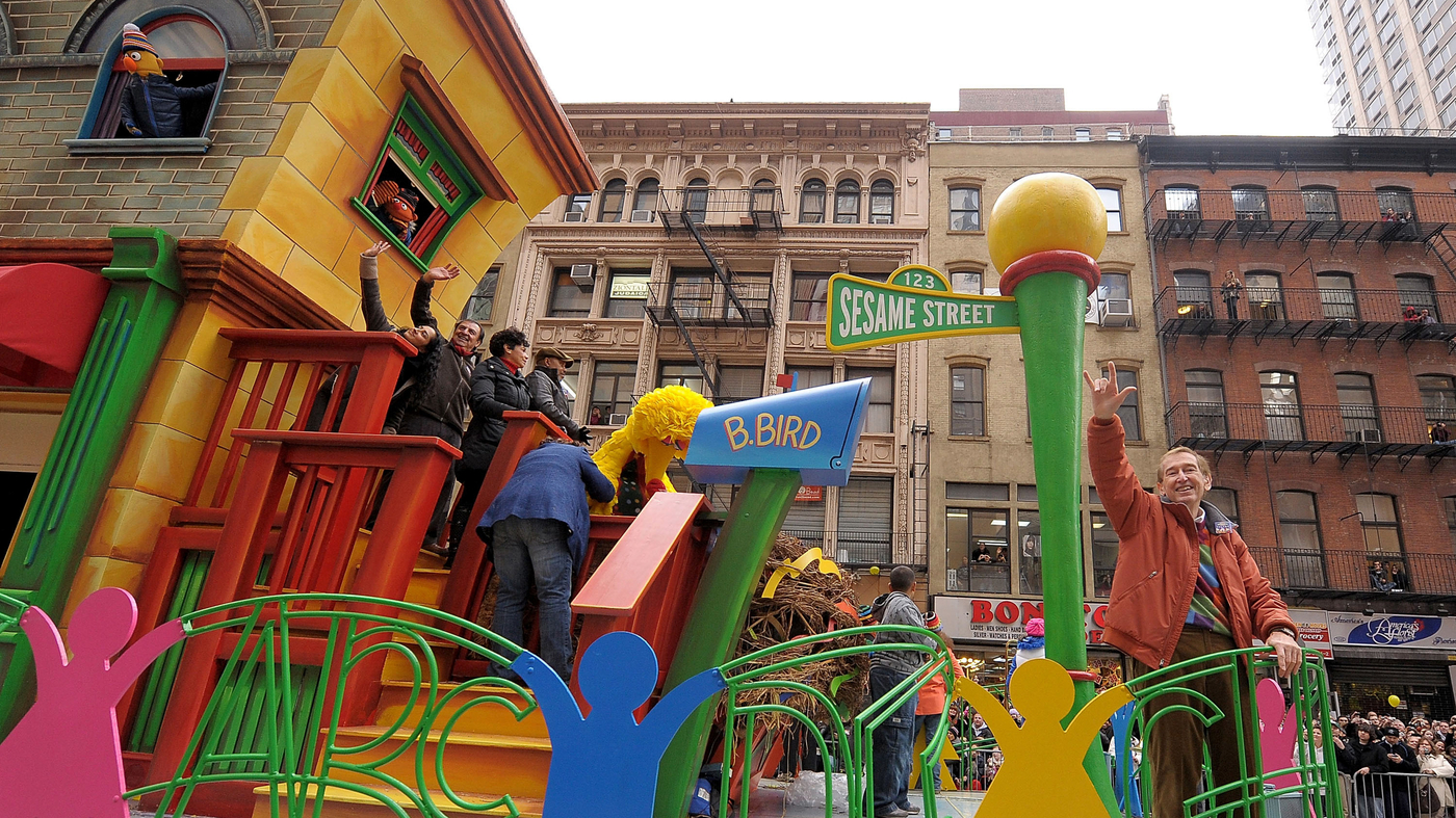 'Sesame Street' original cast member Bob McGrath dies : NPR