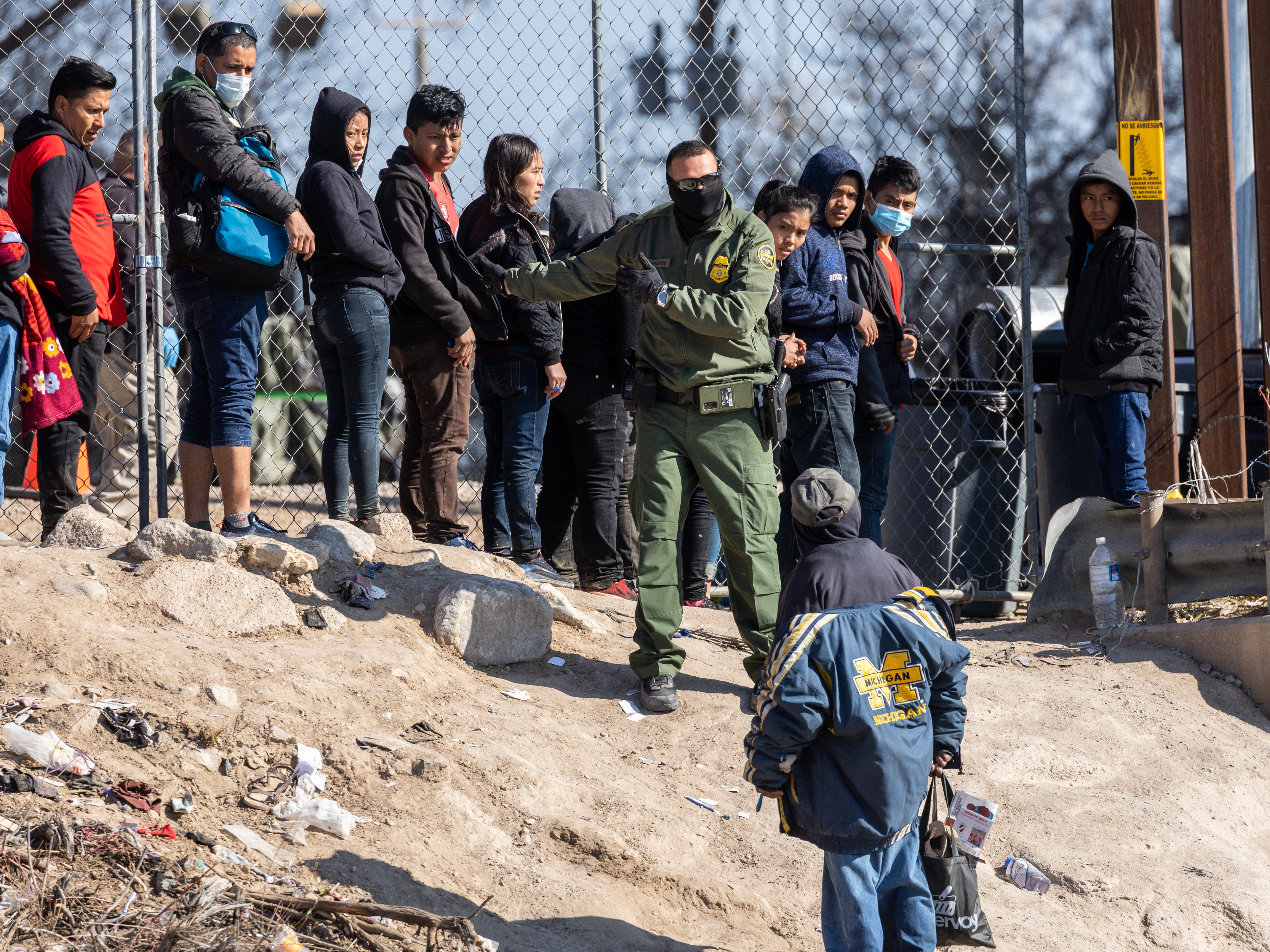 U.S. Supreme Court extends border restrictions just before they were ...