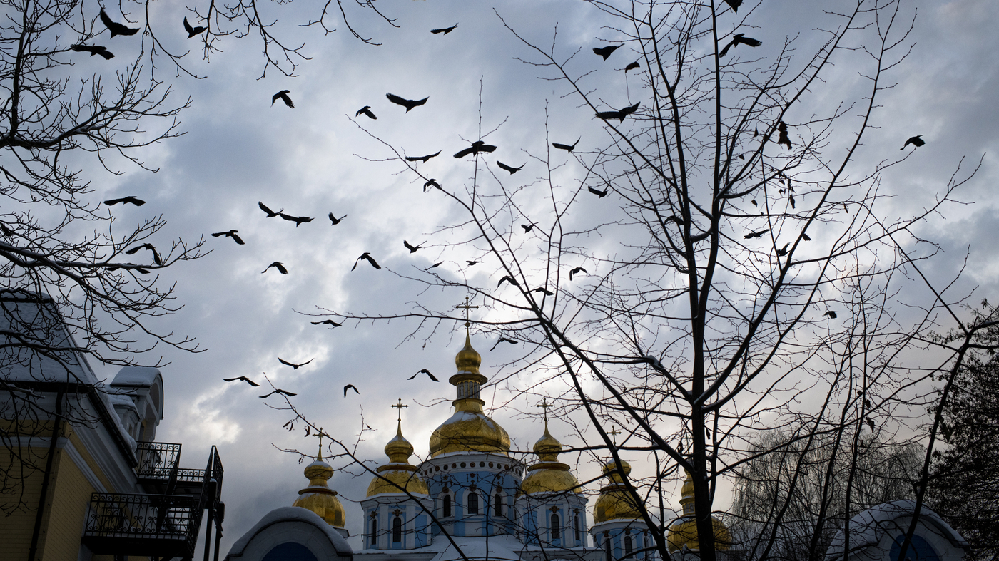 In Kyiv, daily life goes on during Ukraine's 2nd winter of war : The ...