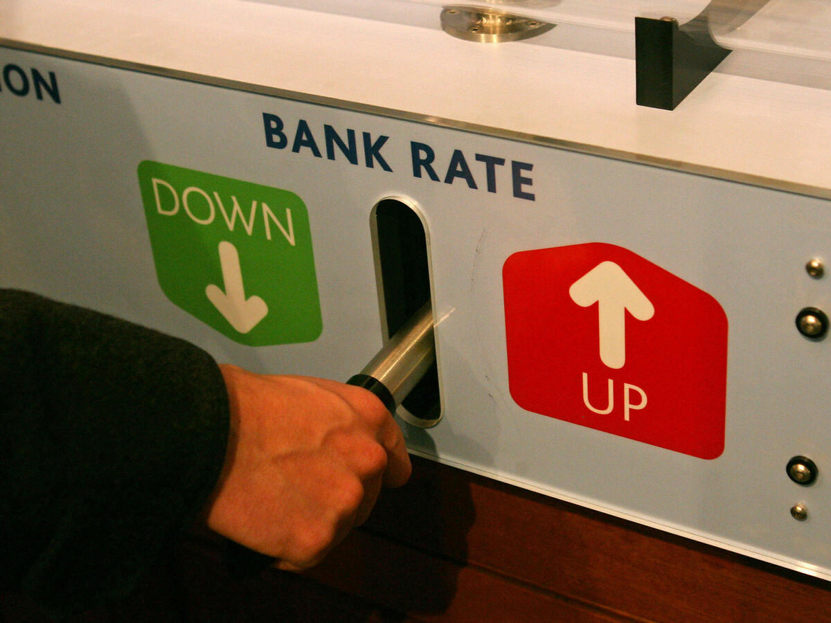 Why interest rates are rising on your loans, but not for your savings ...