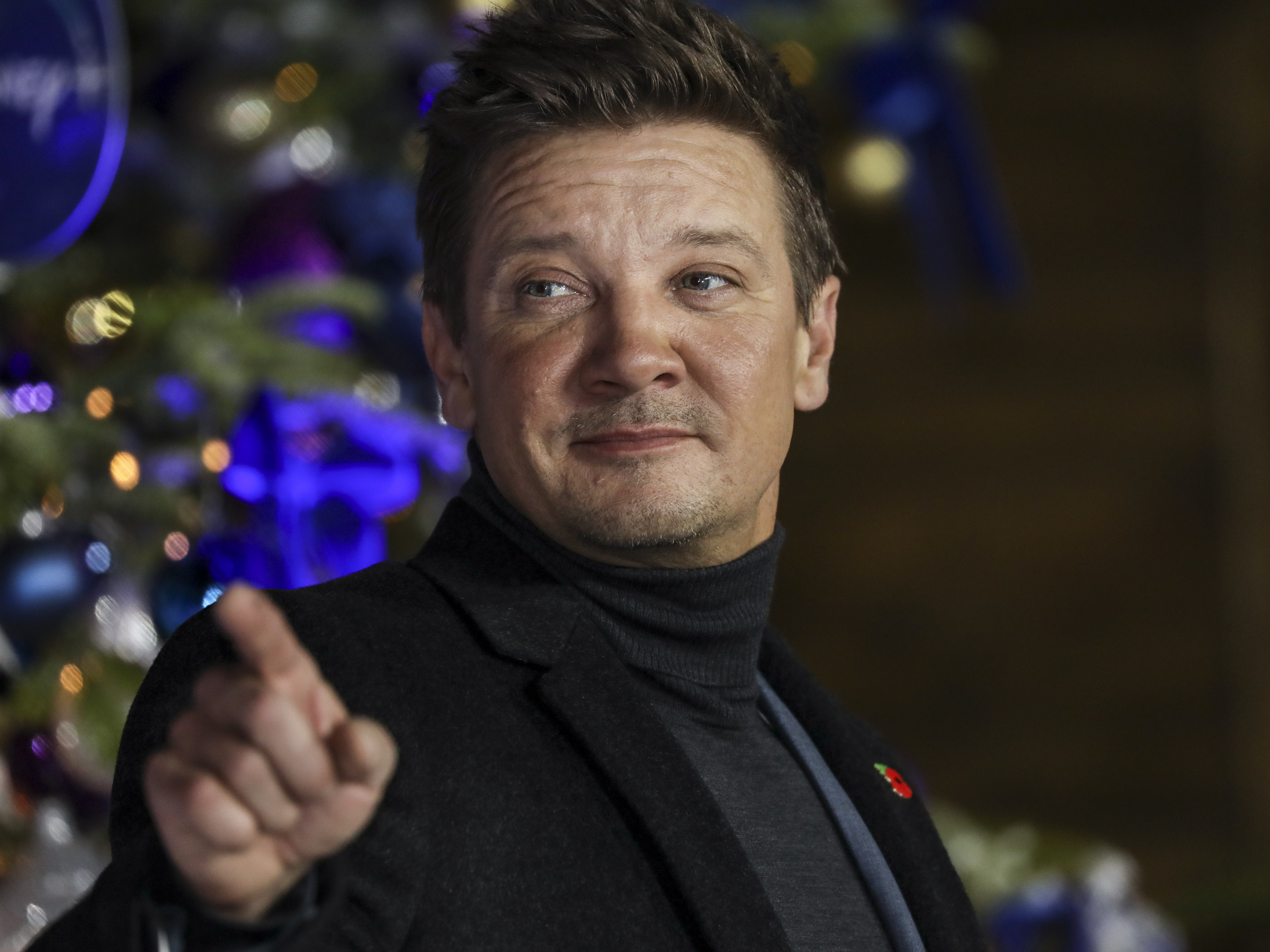Actor Jeremy Renner undergoes surgery after suffering from a snow plow ...