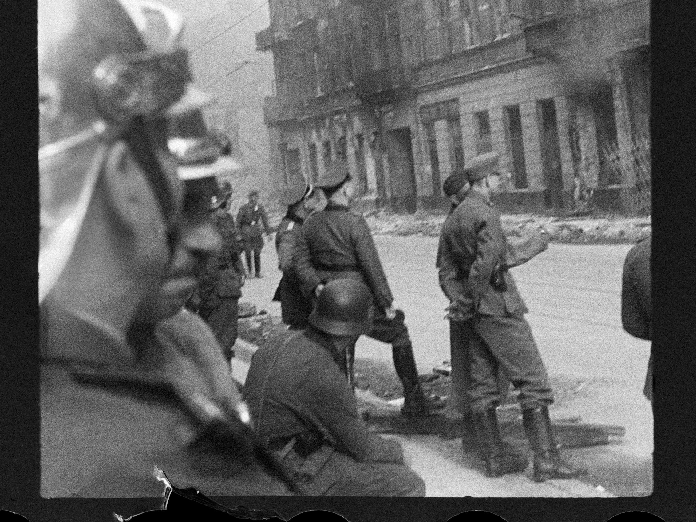 A firefighter's 1943 photos of the Warsaw Ghetto uprising have been ...