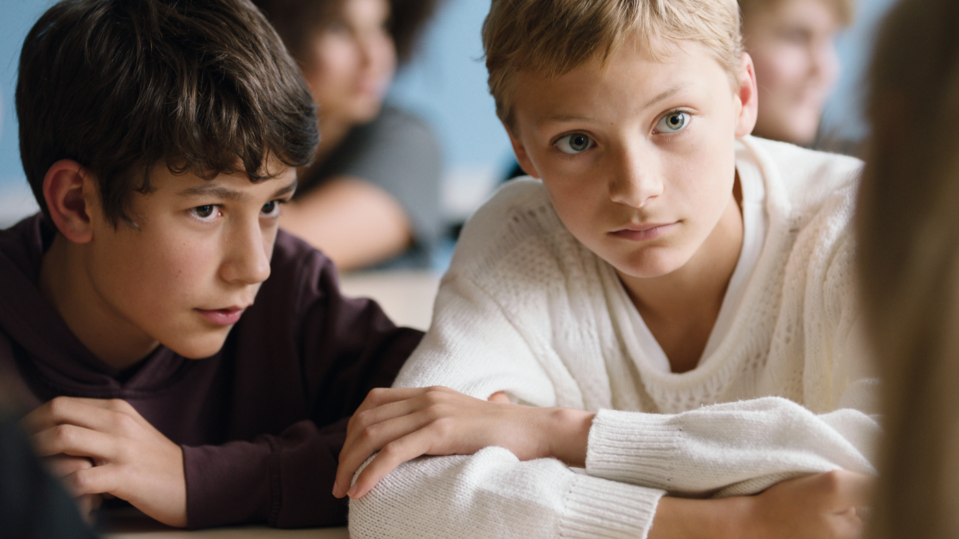 'Close' review: An adolescent friendship fractures : NPR