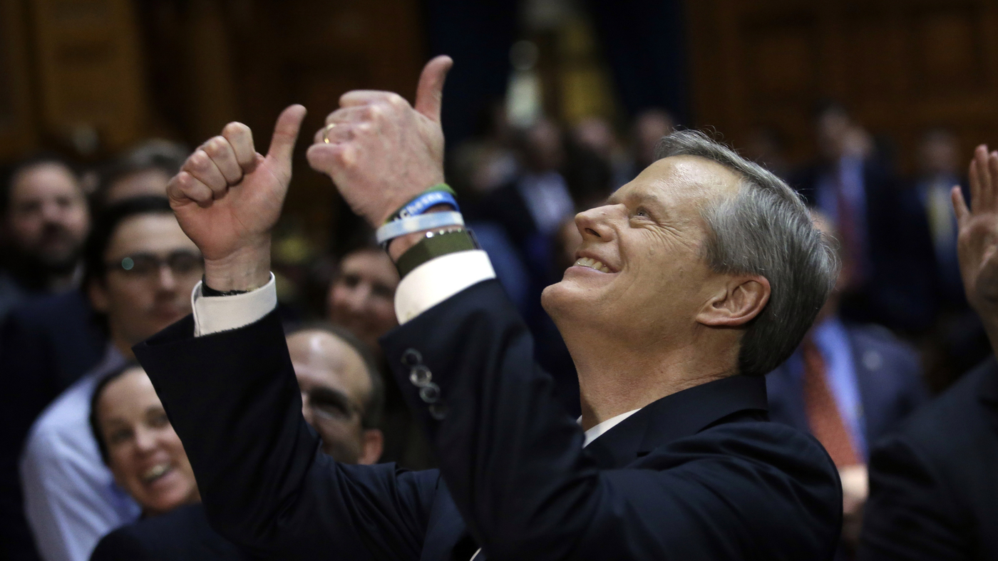 NCAA President Mark Emmert calls time early, as college sports faces ...