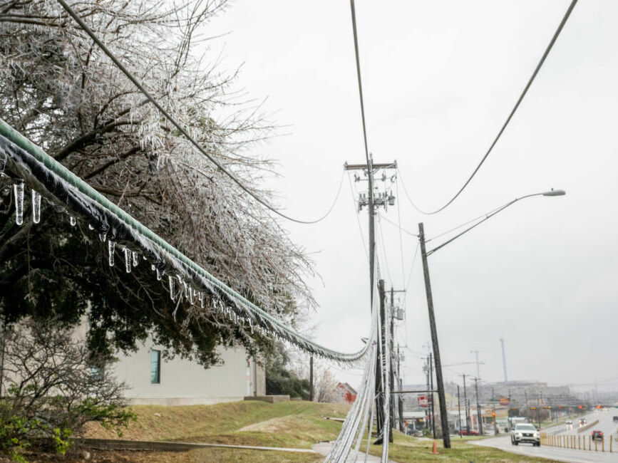 Texas ice storm leaves hundreds of thousands without power | NCPR News