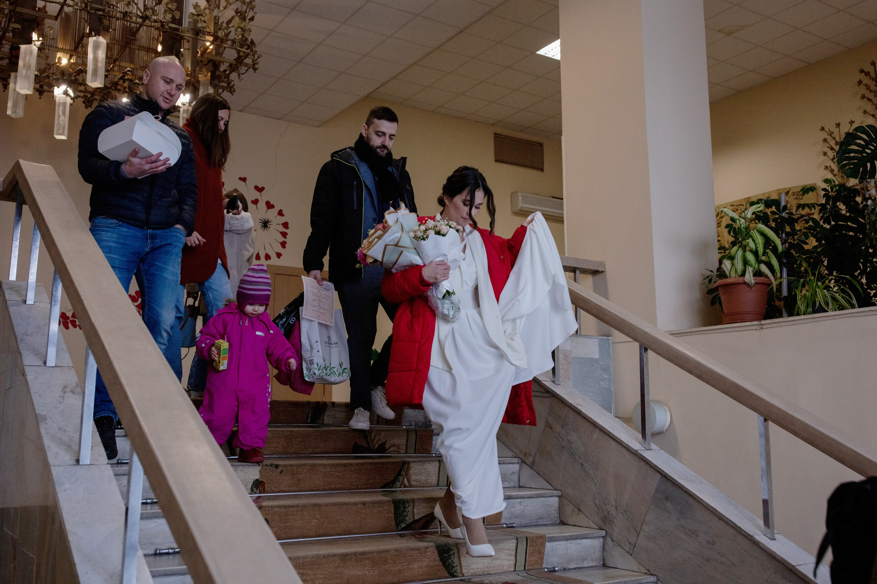 These Ukrainians have managed to find and hold onto love in a time of ...