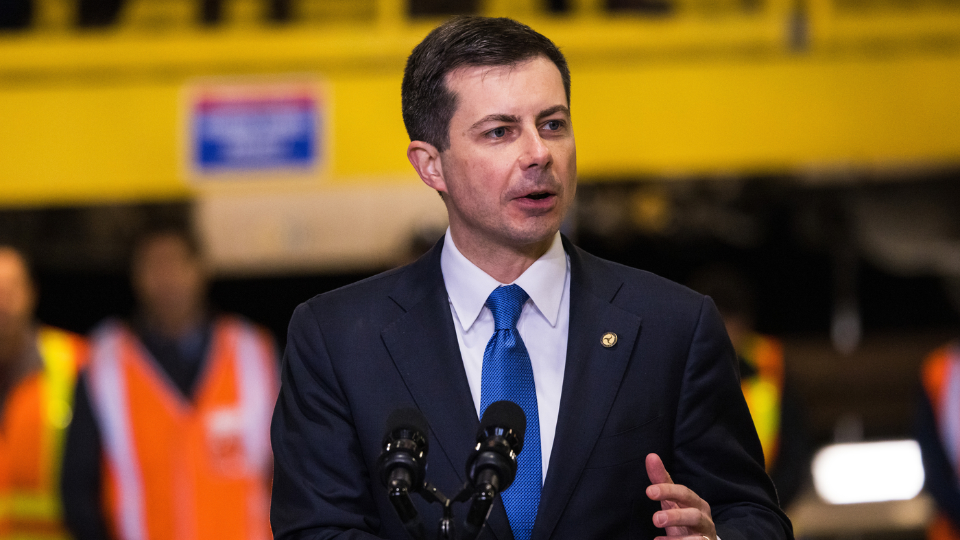 Buttigieg calls for stronger railroad safety rules after East Palestine ...