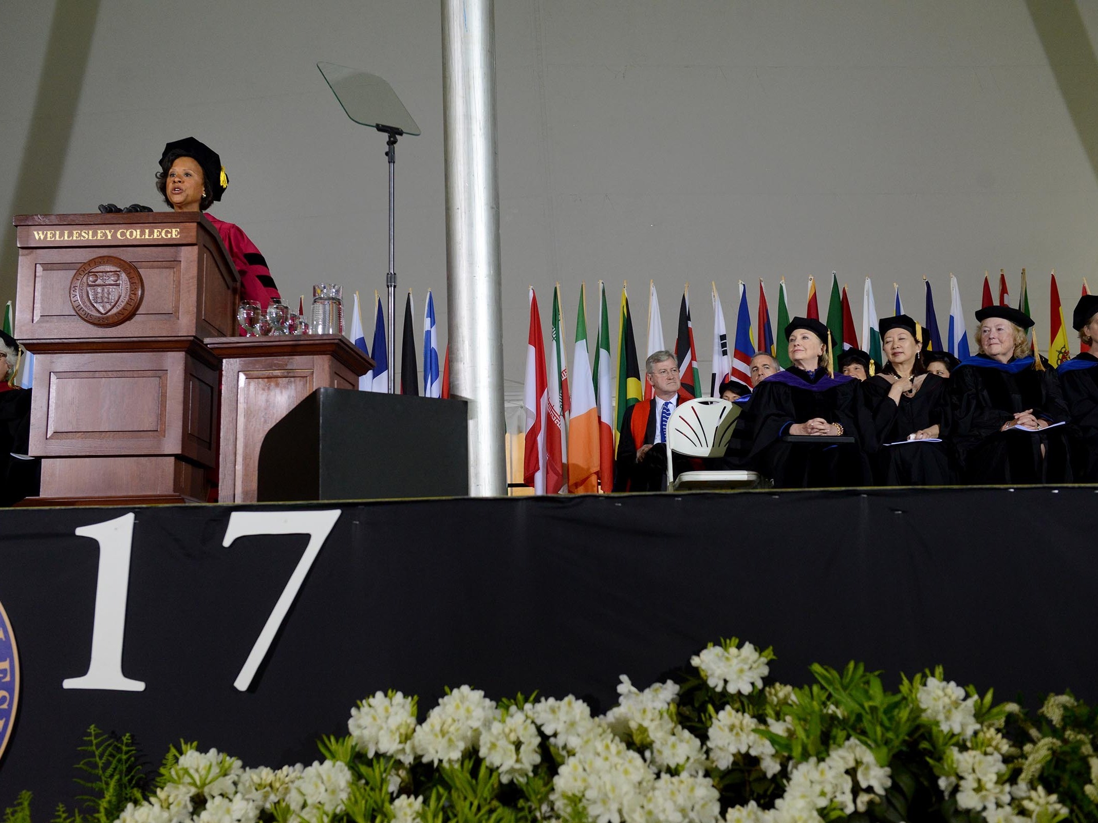 Students want this women's college to rethink its notion of gender in ...