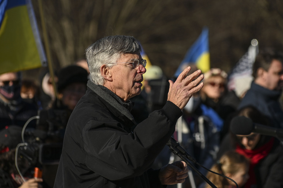 Ex U S Ambassador Says Polands Gesture Toward Ukraine Might Encourage