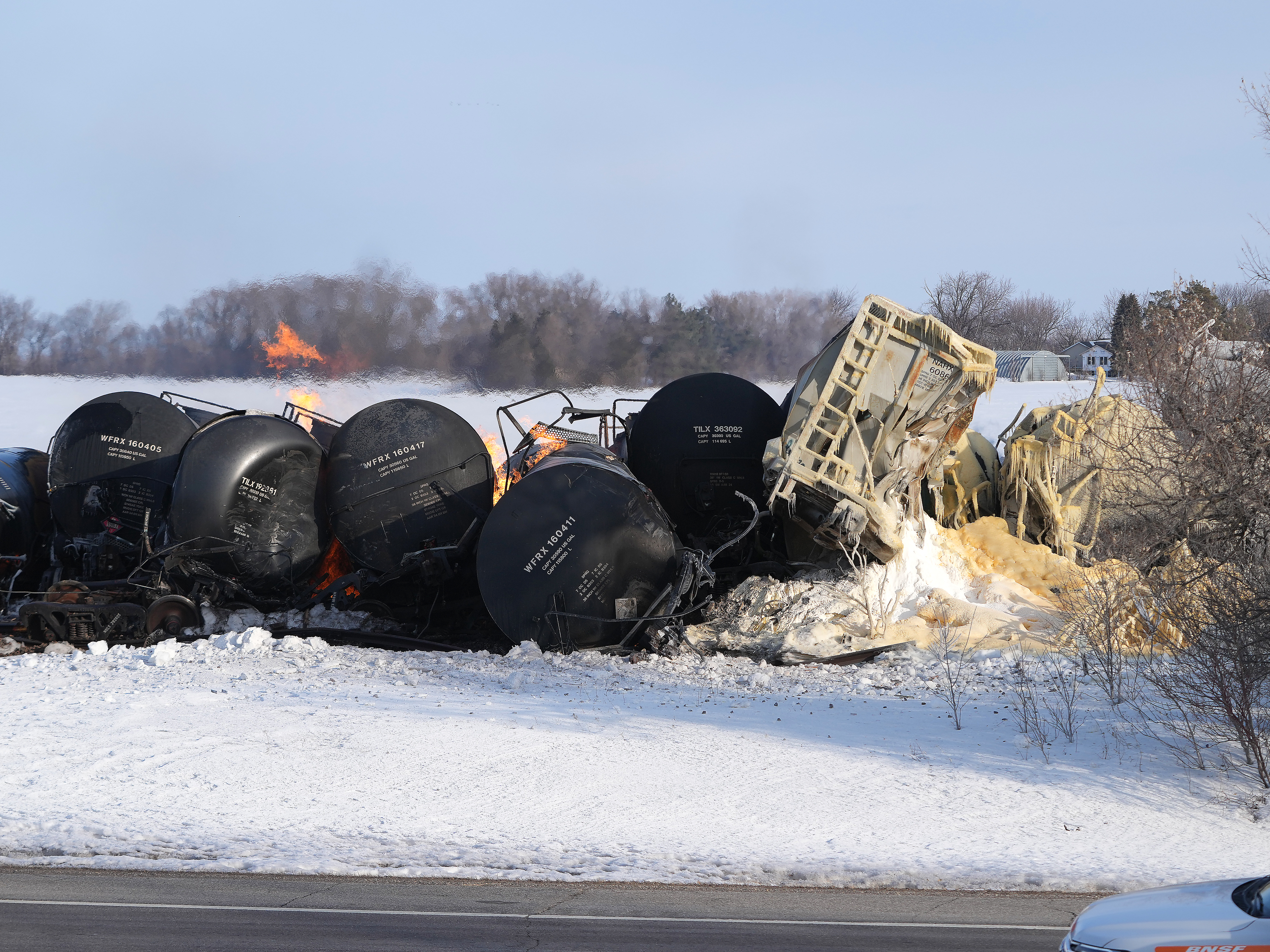 A train carrying ethanol derails and catches fire in Minnesota ...