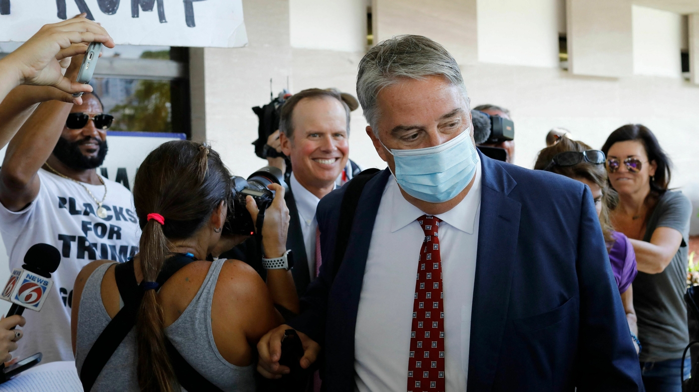 Donald Trump's lawyer Jim Trusty responds to Manhattan grand jury ...