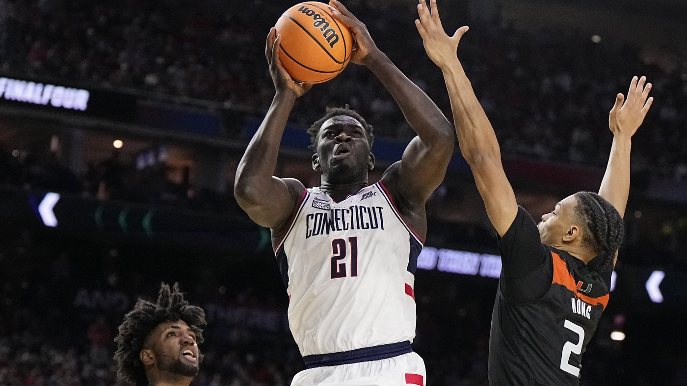 UConn easily beat Miami to get to the Final Four title game : NPR