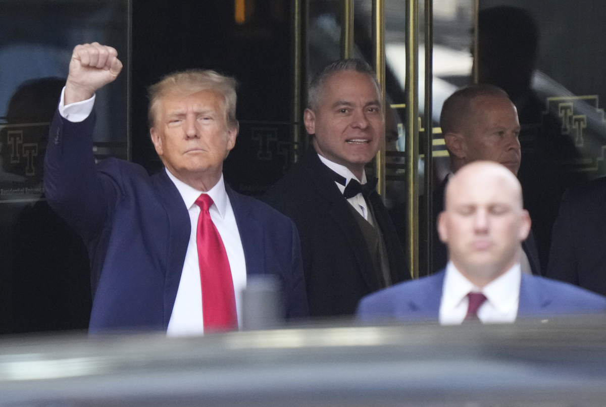 Photos: See how the Trump indictment day unfolded : The Picture Show : NPR