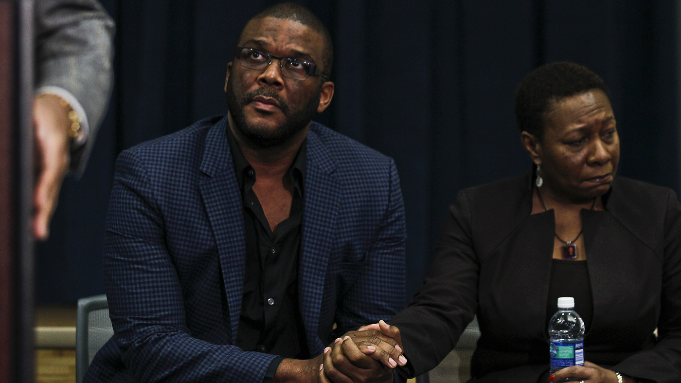 Tyler Perry spotlights Felipe Santos, Terrance Williams : The Last Ride ...