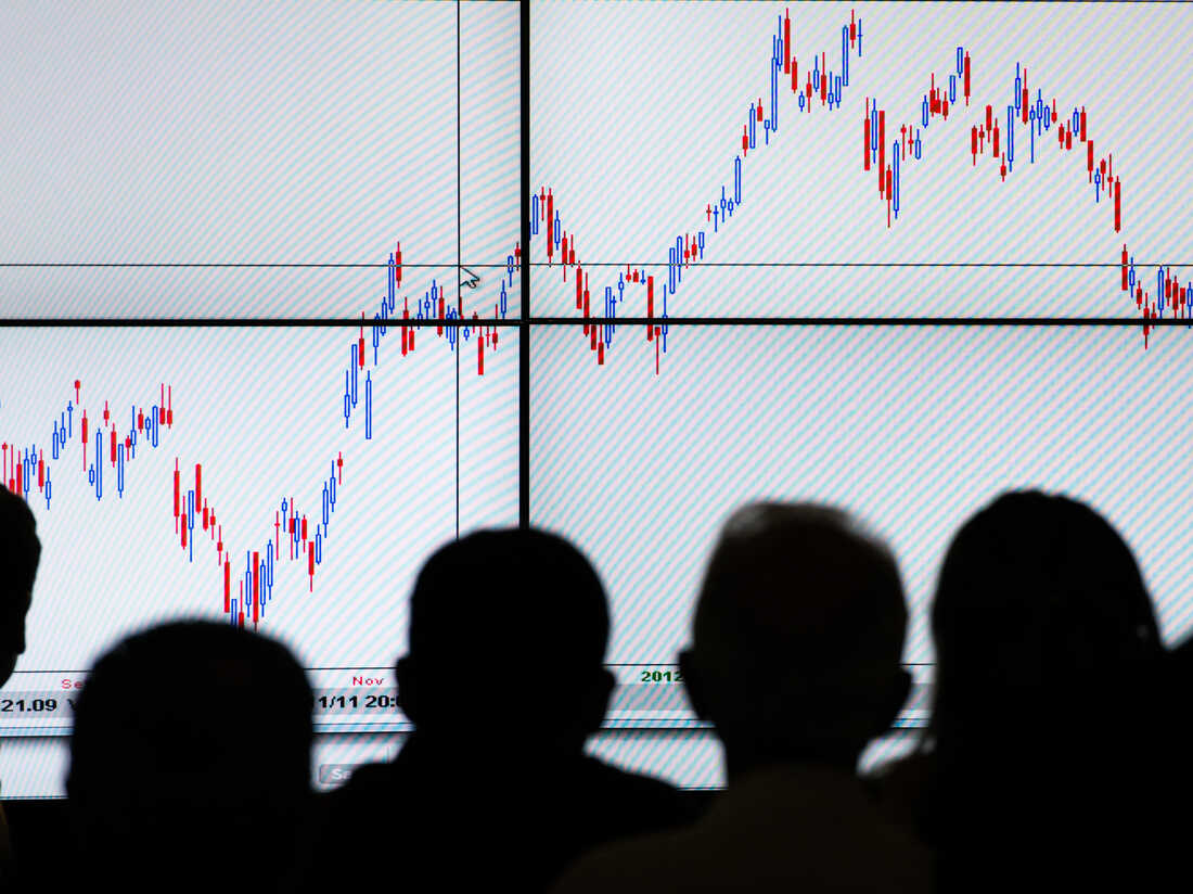 What the bond market says about the economy : Planet Money : NPR