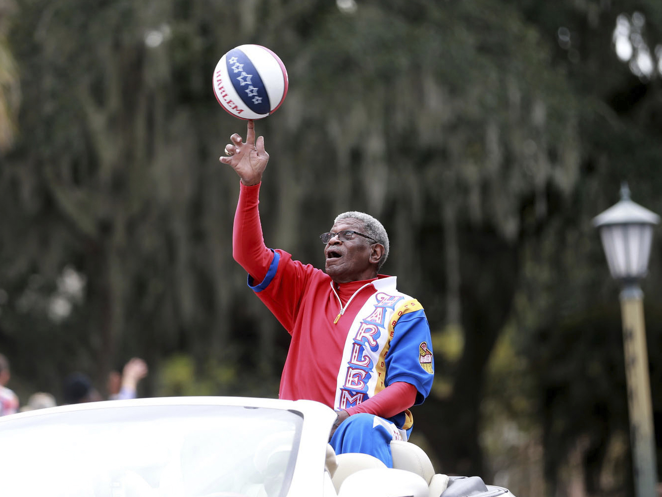Basketball legend Larry 'Gator' Rivers, longtime Globetrotter, has died ...