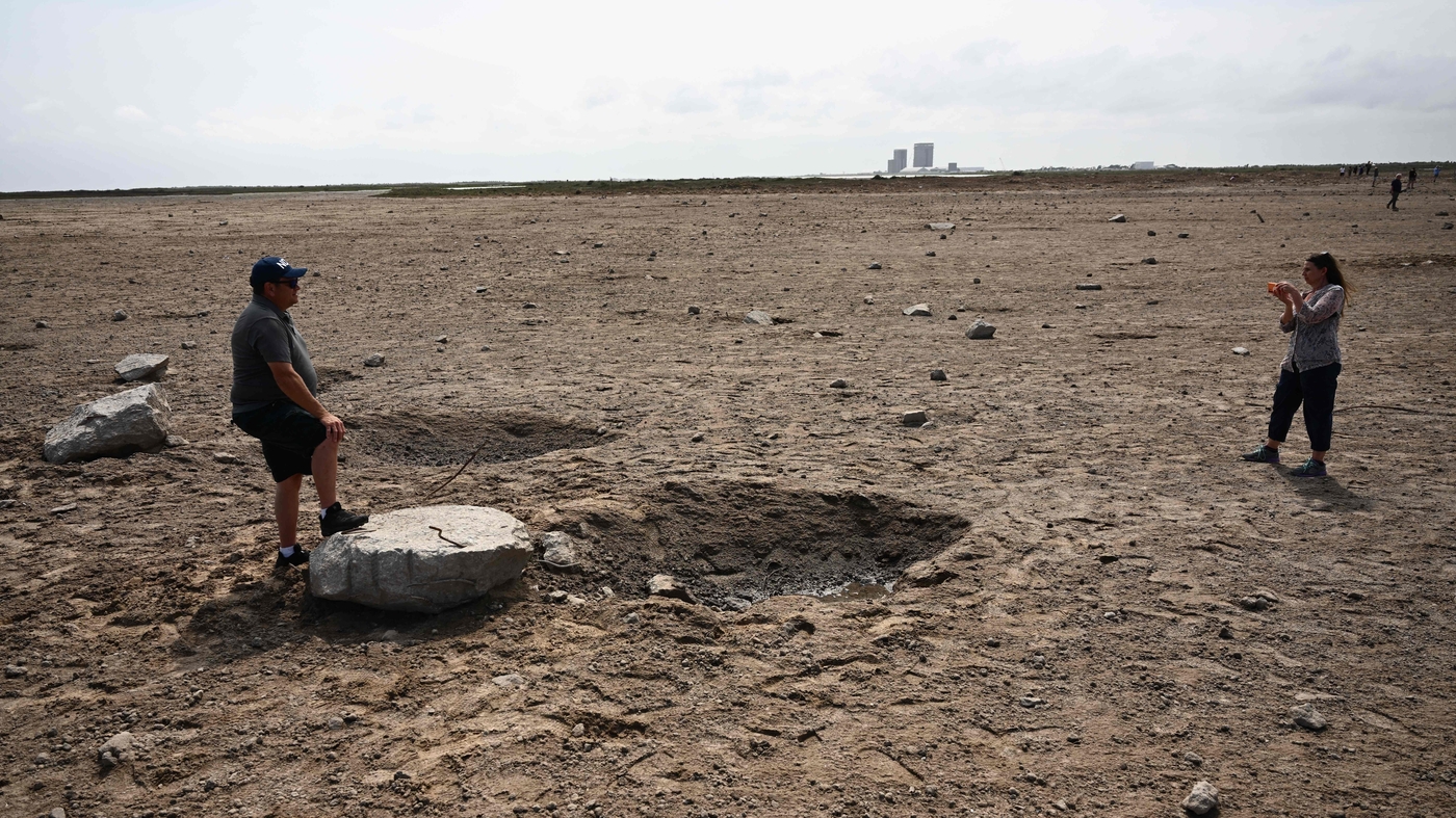 Will investors pay for SpaceX's giant Starship rocket? : NPR