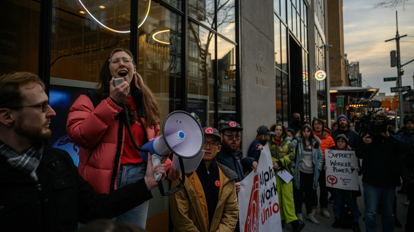 Do workers or employers have more power in the labor market? : The ...