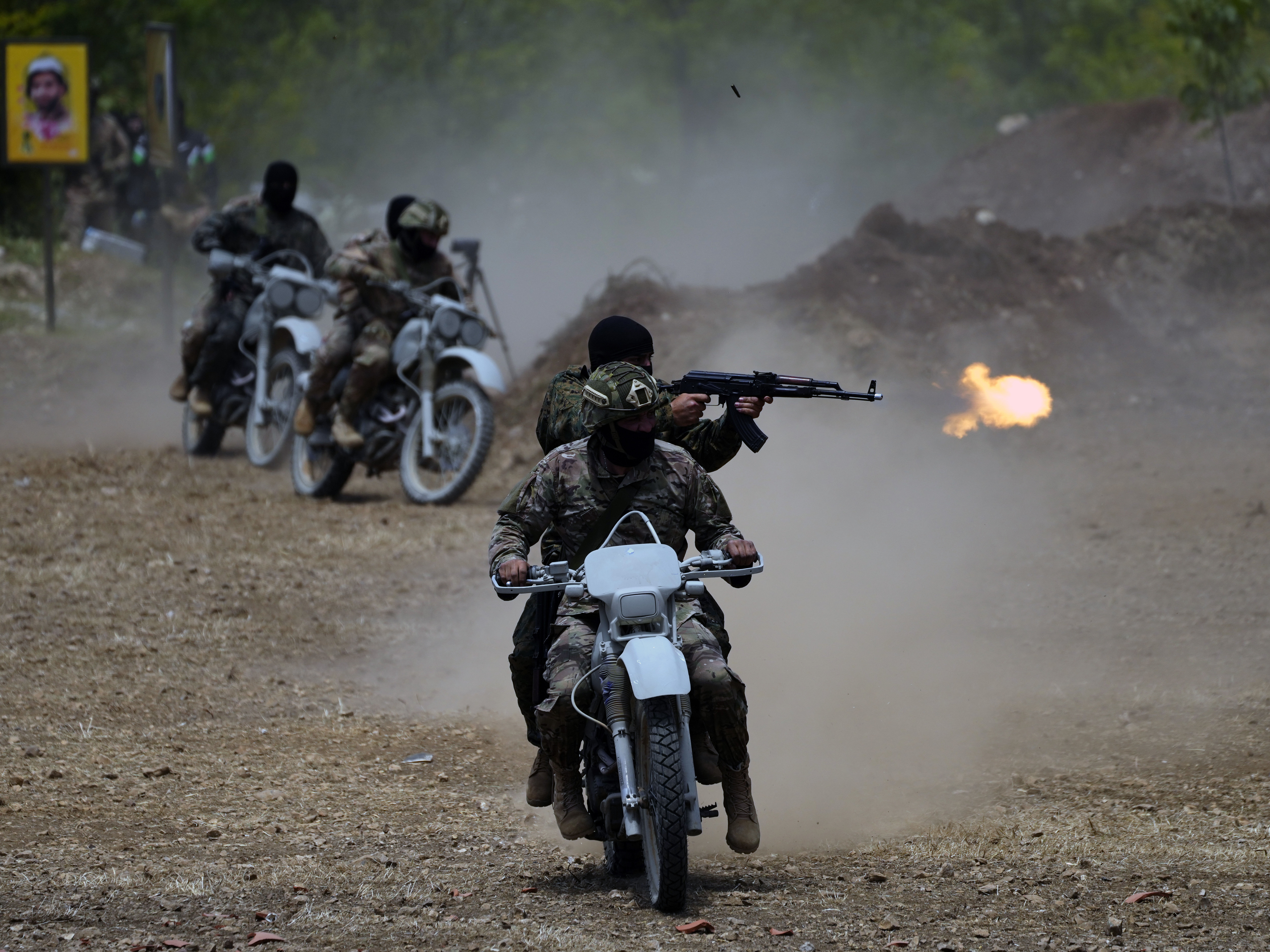 As tensions mount with Israel, Hezbollah stages a massive show of force ...