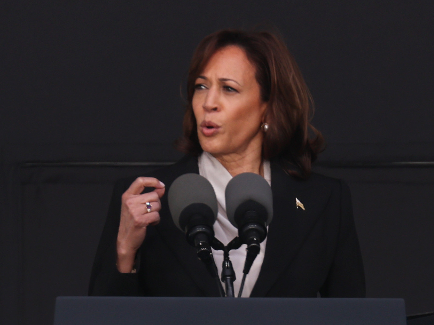 VP Harris becomes the first woman to give a West Point commencement ...