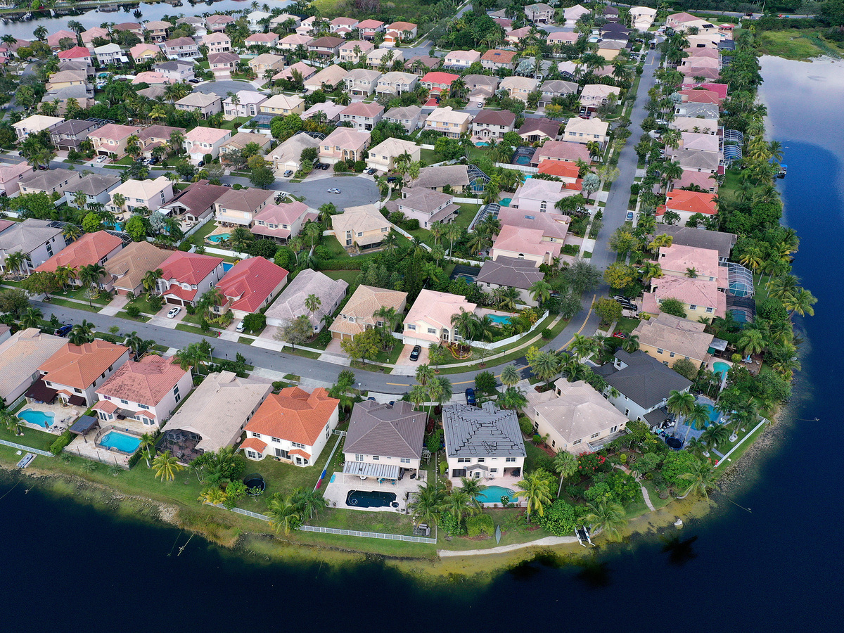 We answer listener questions about the 30-year fixed mortgage, upgrade ...