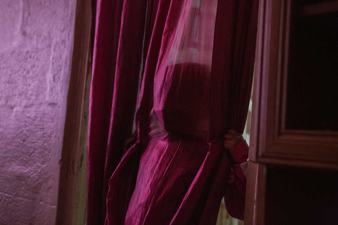 'Love from Manenberg' shows life in a community plagued by gang ...