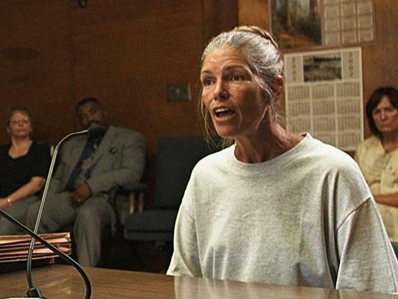 Leslie Van Houten, Manson Family member, freed after parole was ...