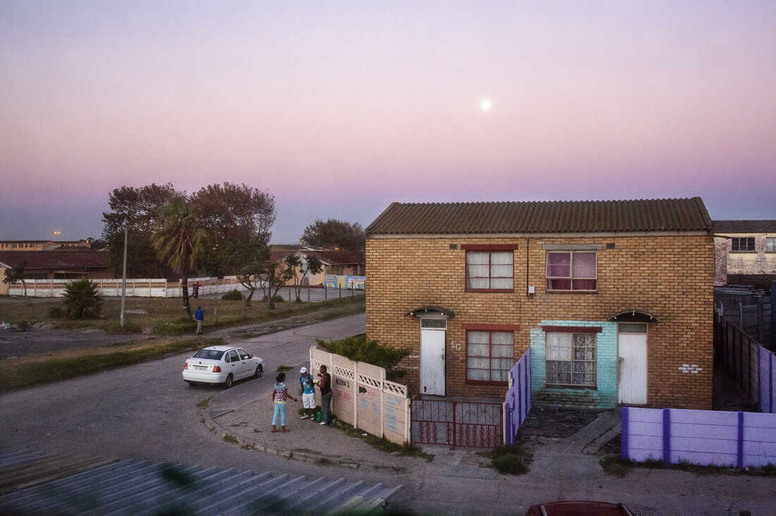 'Love from Manenberg' shows life in a community plagued by gang ...