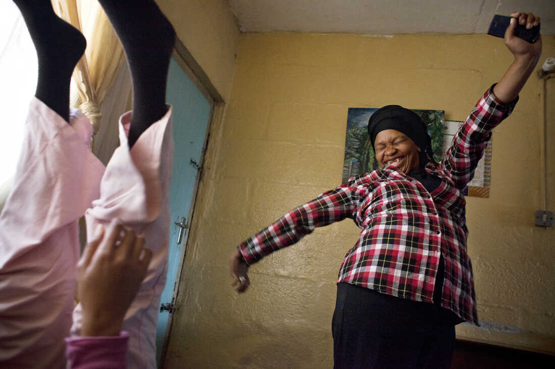 'Love from Manenberg' shows life in a community plagued by gang ...