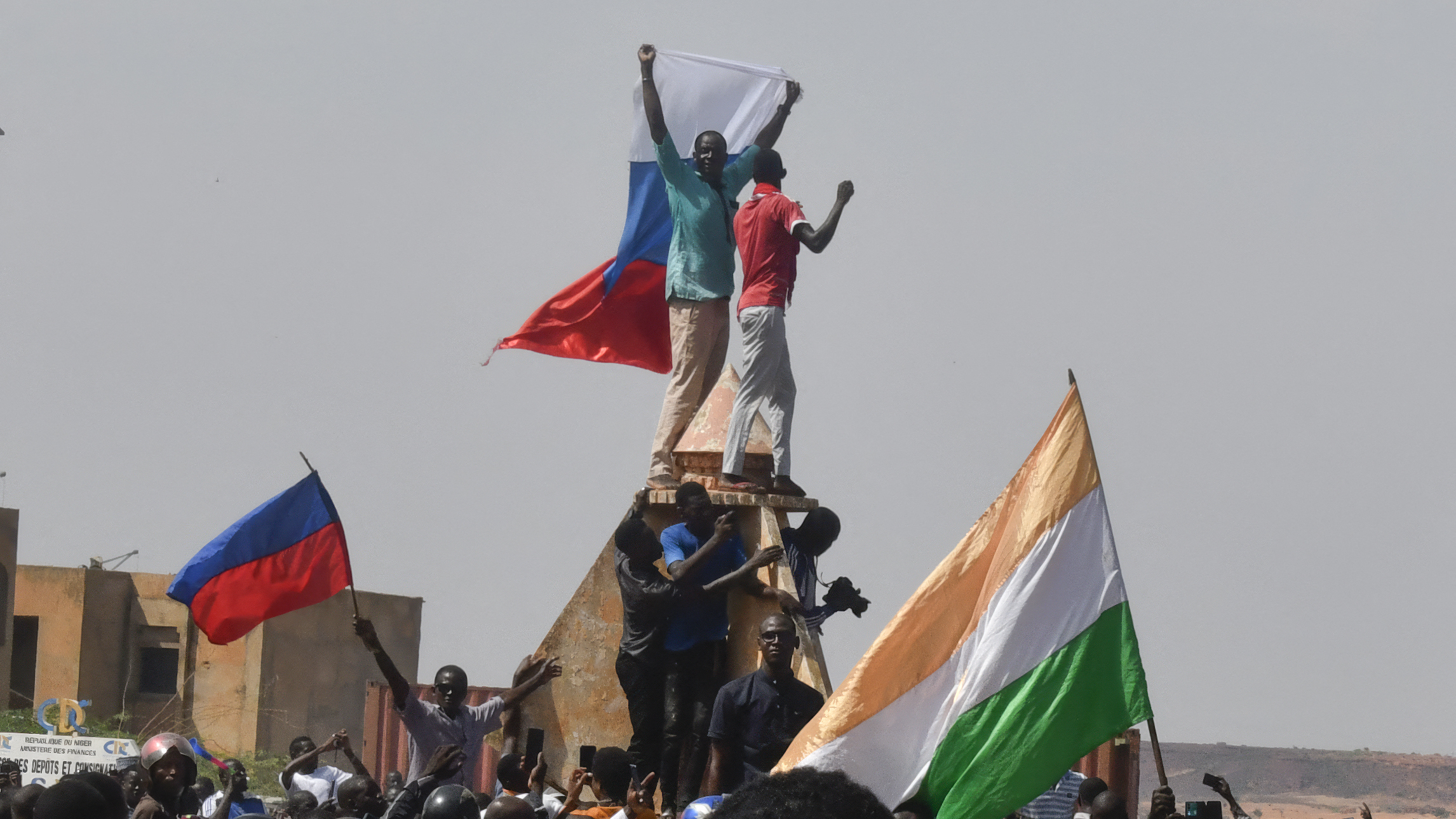 Leaders of the Niger Coup Face a Deadline to Avoid Military ...
