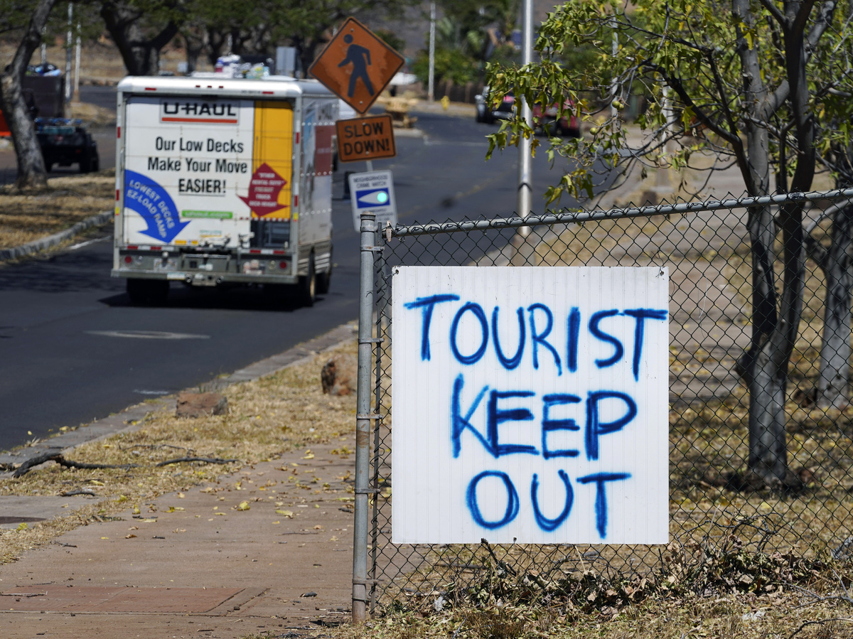 Cell phone photos and some metadata. A son's search for his mother in ...