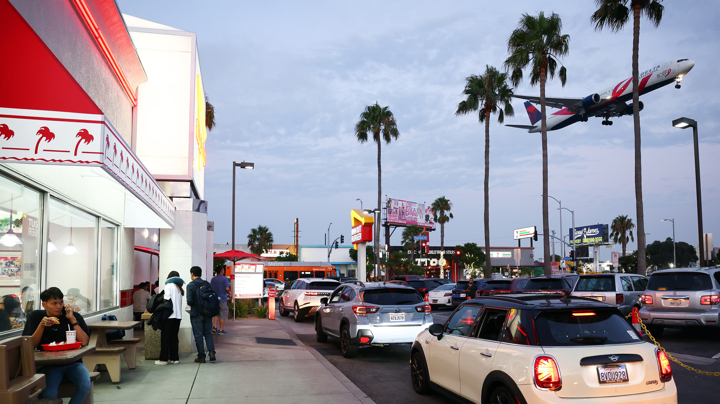 Labor Day weekend travel tips for those driving or flying : NPR