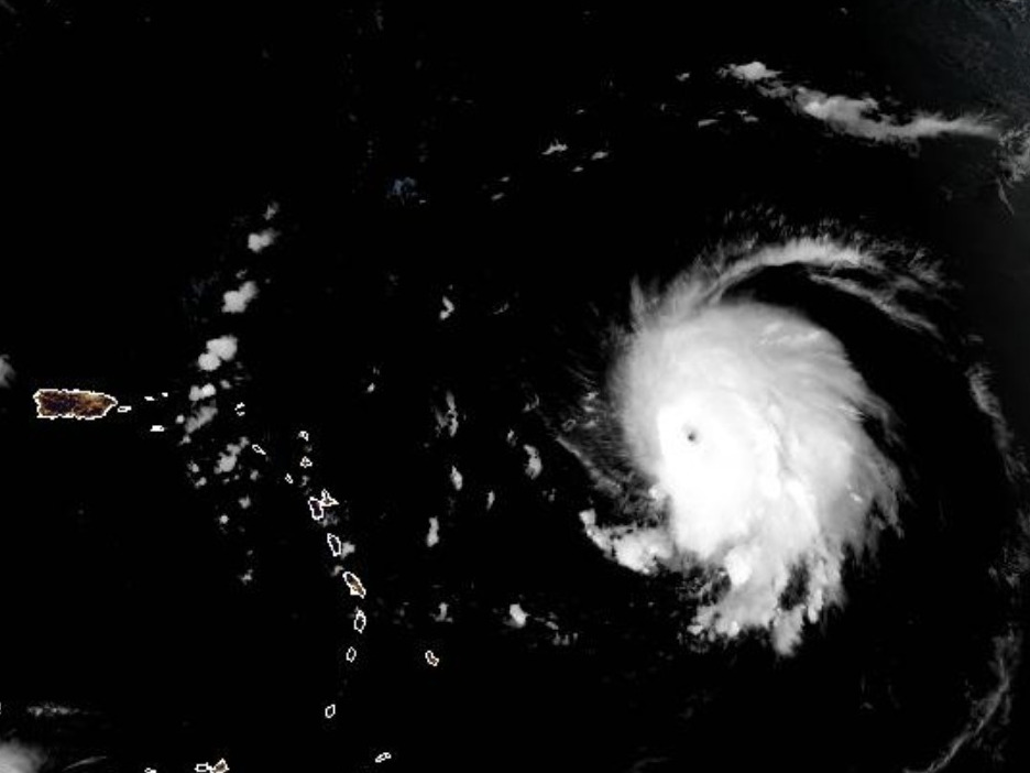 Hurricane Lee, downgraded to Category 3, remains powerful as it nears ...