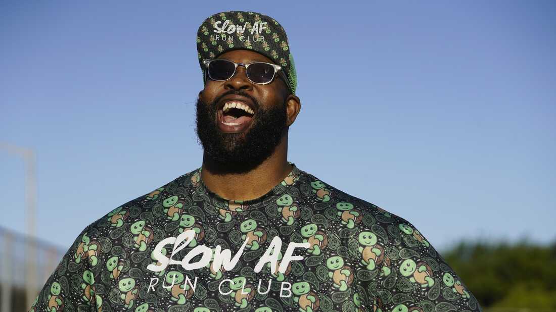 Slow AF Run Club's Martinus Evans talks falling off a treadmill ...