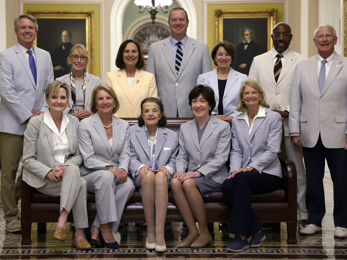 Breaking with tradition, U.S. senators may now wear pretty much ...