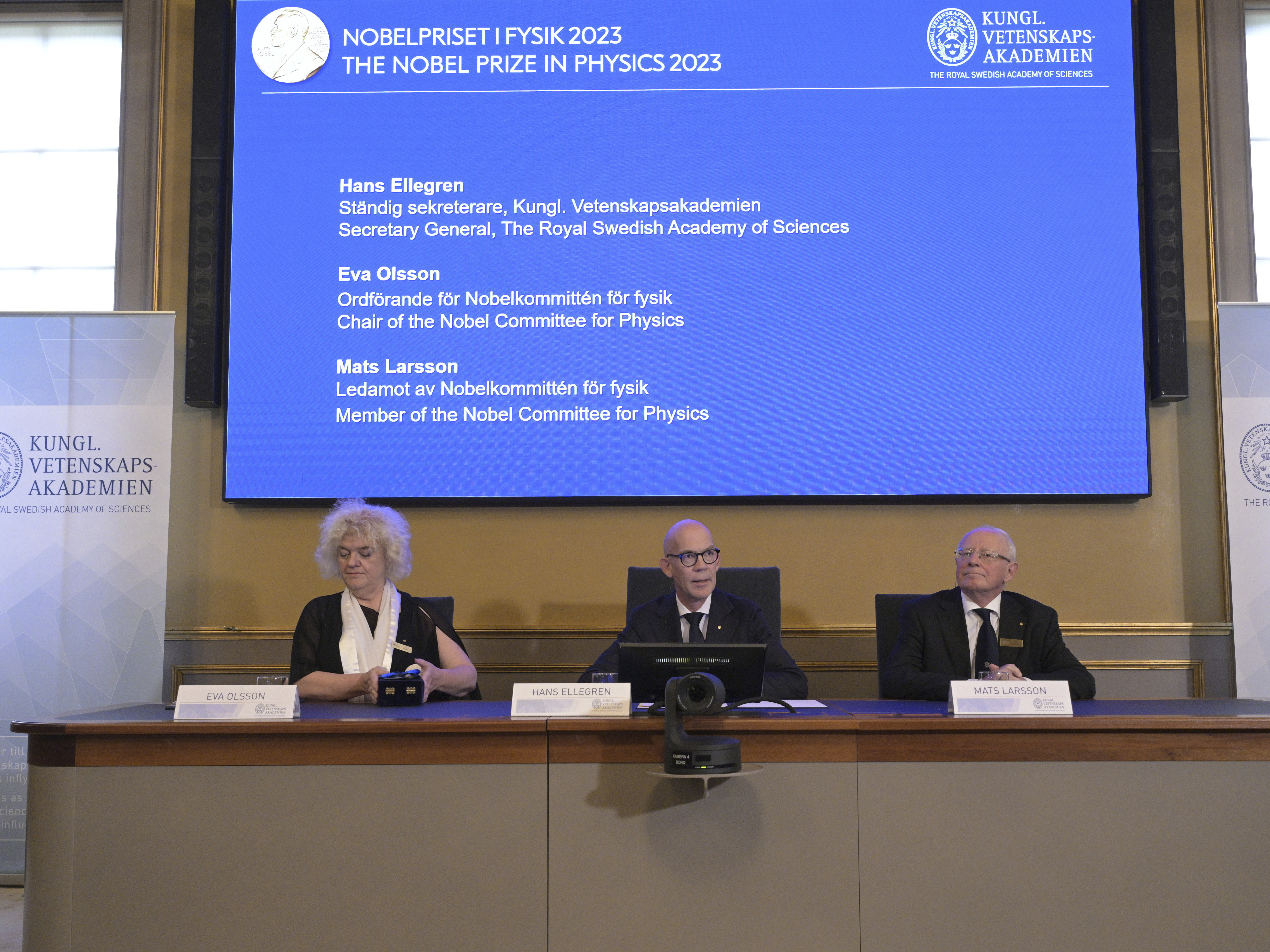 3 scientists win Nobel Prize in physics for looking at electrons in ...