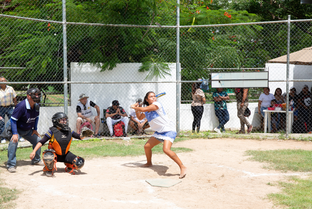 All-woman Maya softball team defeats machismo bias to become Mexican ...
