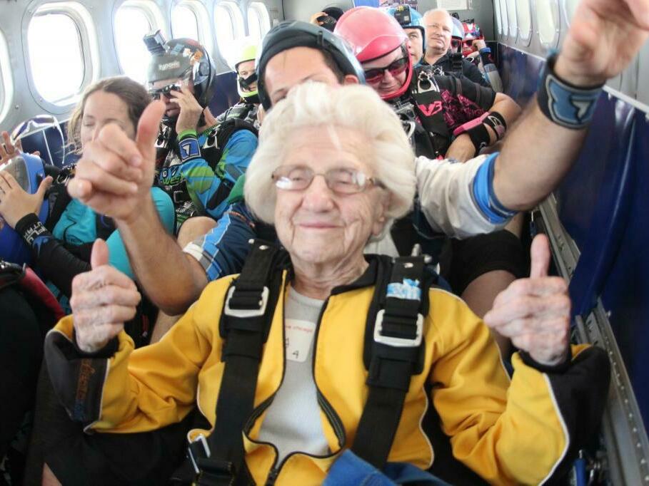 A 104-year-old woman dies before Guinness can confirm her record as ...