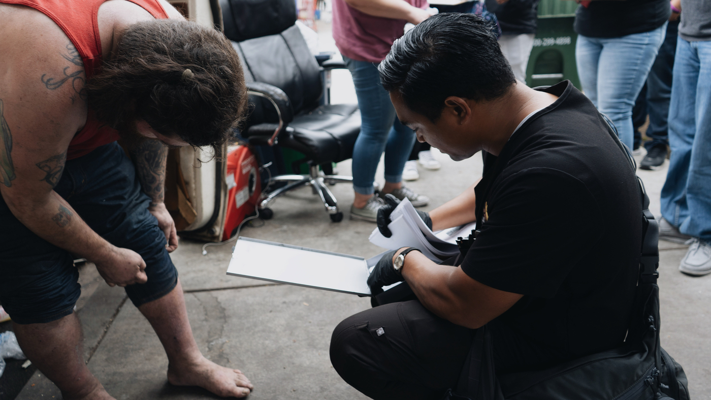 A day with homelessness outreach workers in LA : NPR