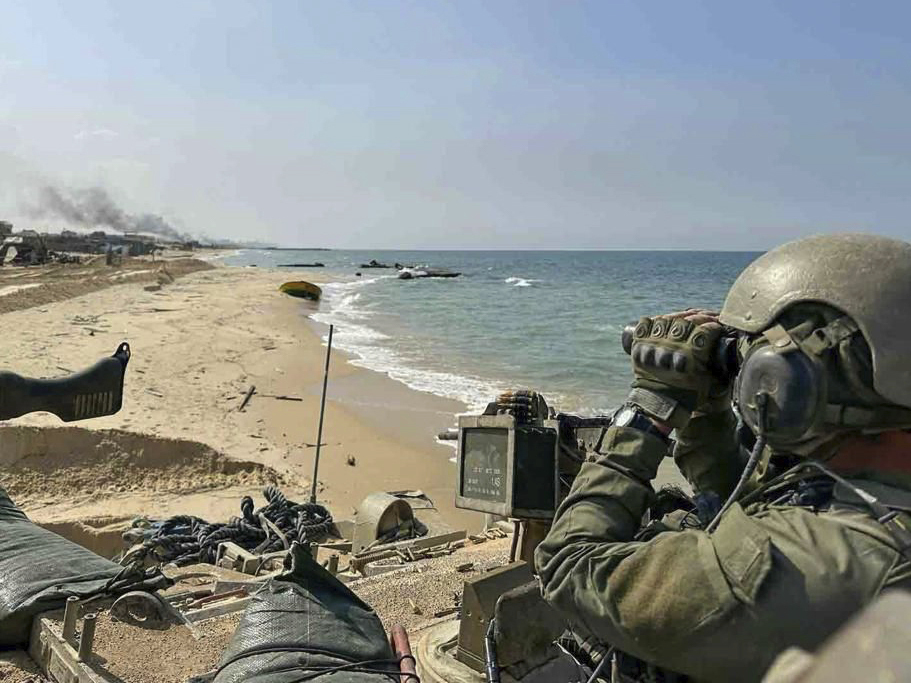 Israeli forces in Gaza control the ground around critical water ...